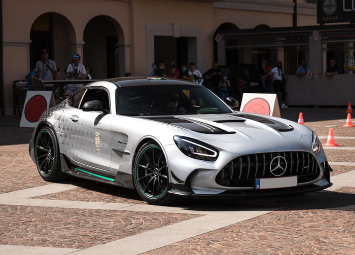 Mercedes AMG GT Black Series P One Edition (1422x1022) - 9GAG