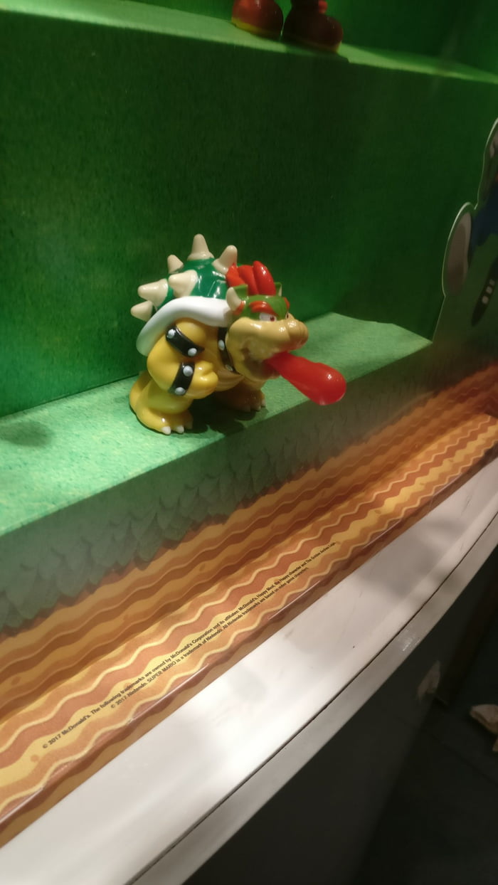 Bowser has some serious tongue game - 9GAG