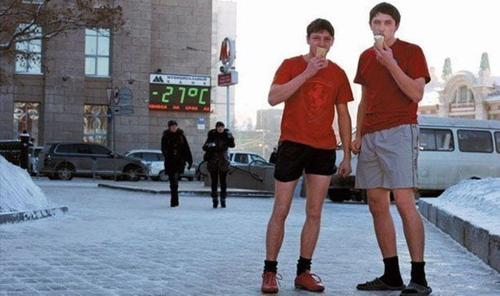 2000s Russia was an interesting place - 9GAG