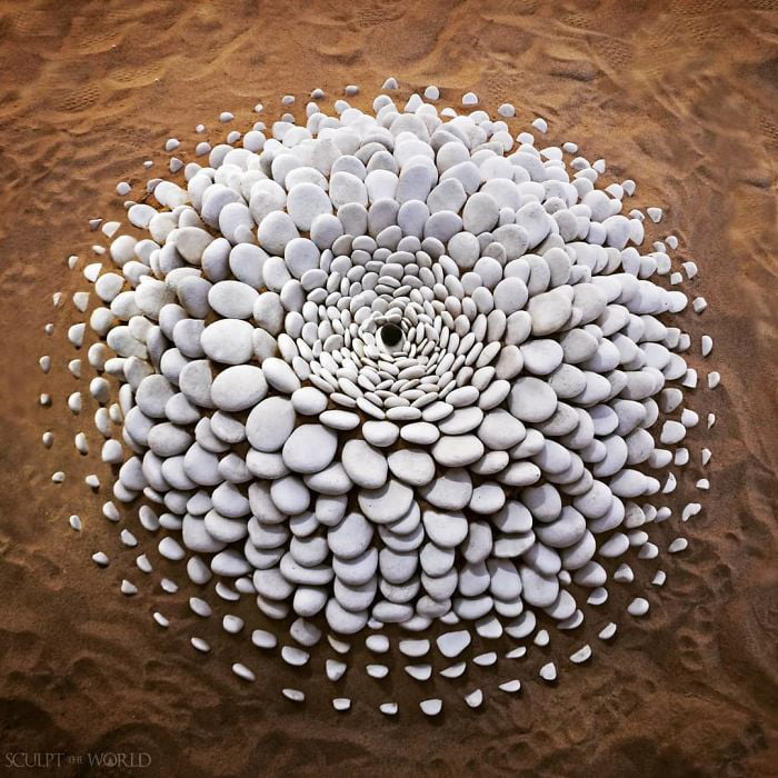 SCULPT THE WORLD - Mandala Pebble Art by British Artist Jon Foreman - 9GAG