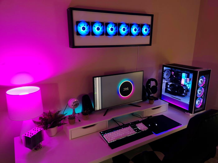 Made a custom display for some old RGB fans to complete the setup (for ...