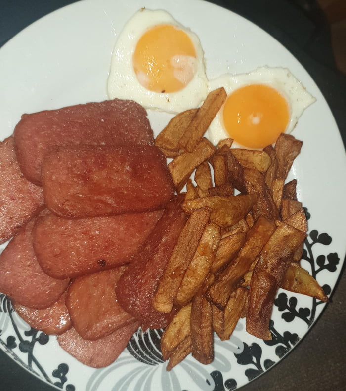 Spam egg and chips. - 9GAG