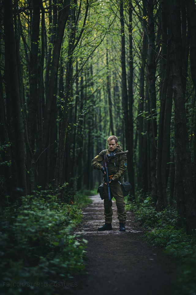 Stalker in dark forest - 9GAG