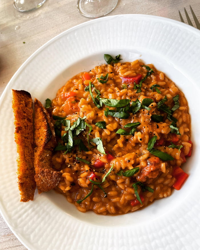 Smoked Peppers & Chorizo Risotto. - 9GAG