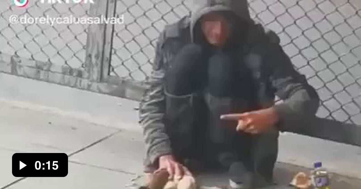 Homeless man teaches different rats multiple tricks. - 9GAG