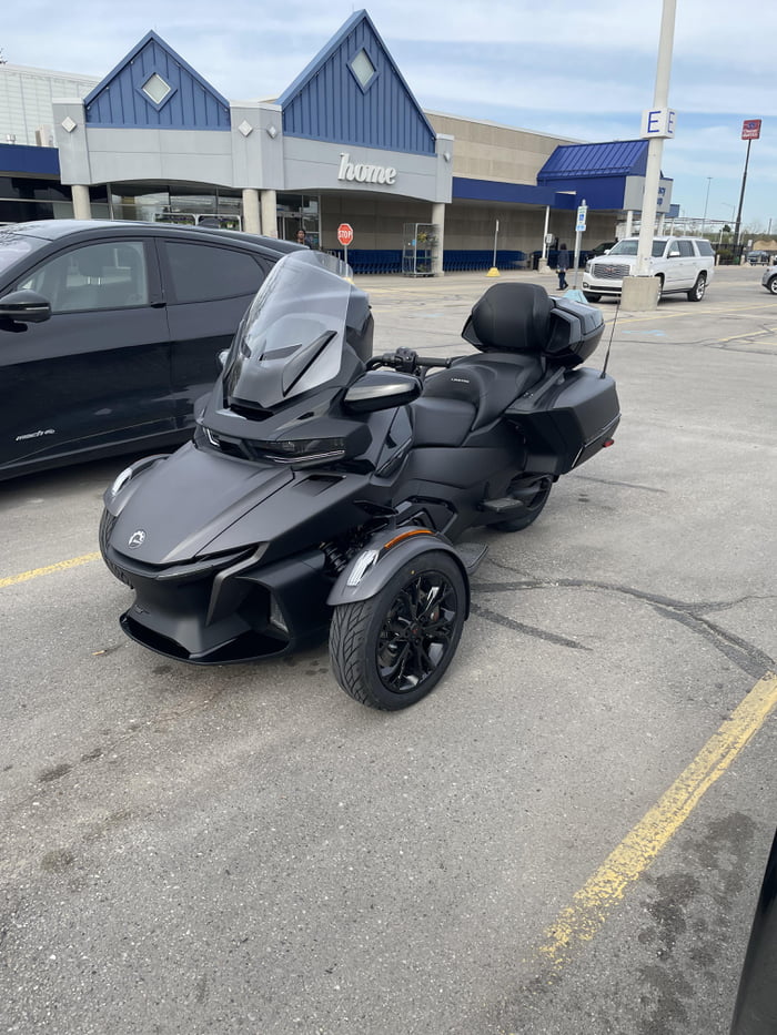 This cursed bike thing - 9GAG