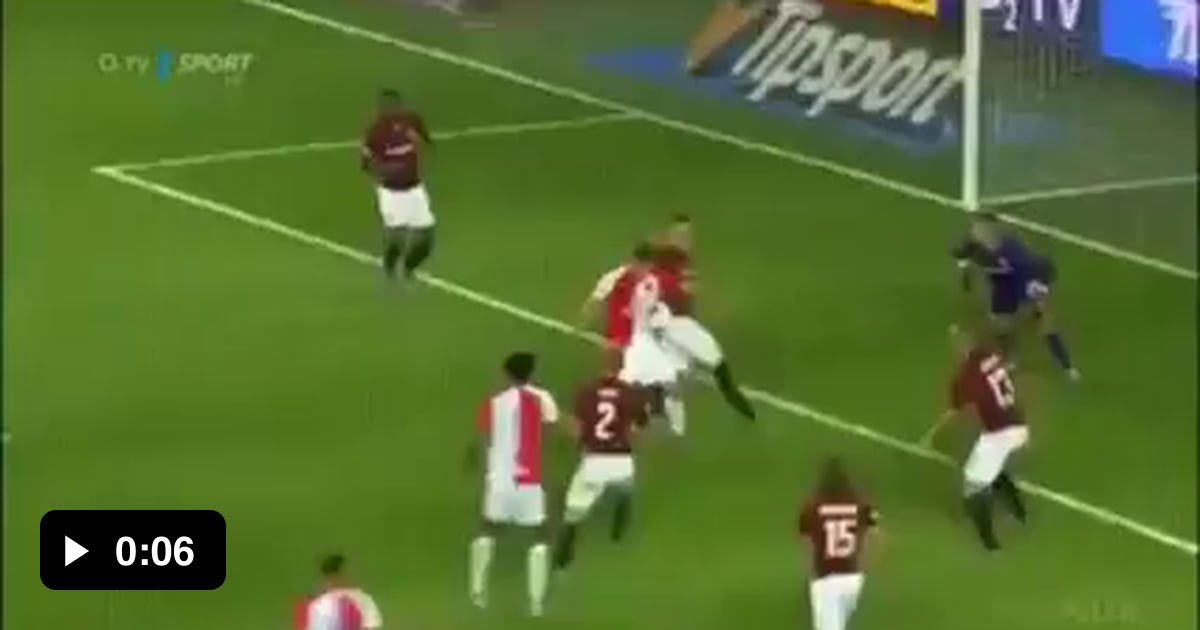 Accidentally scoring an own goal with your butt - 9GAG