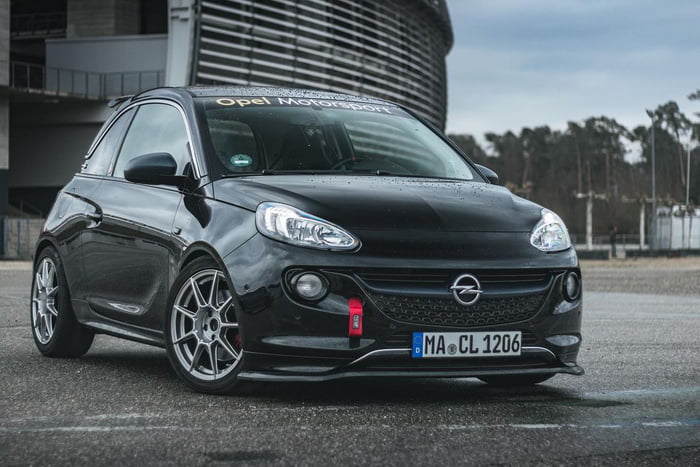 Opel Adam - 9GAG