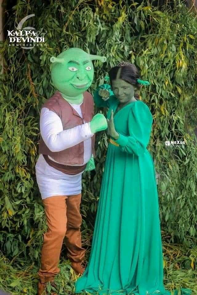 Shrek Cosplay - 9GAG