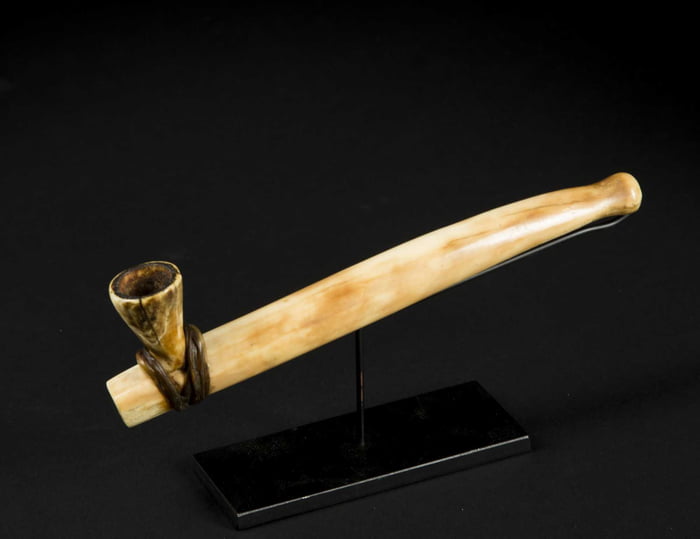 Inuit Walrus Tusk Ivory Pipe - 9GAG