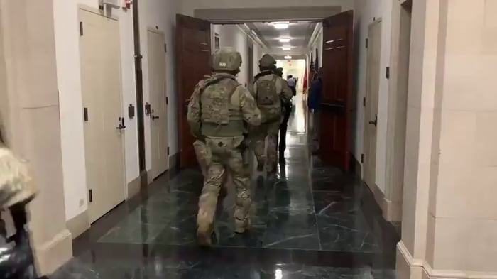 Heavily armed FBI SWAT units have now entered the U.S. Capitol. - 9GAG