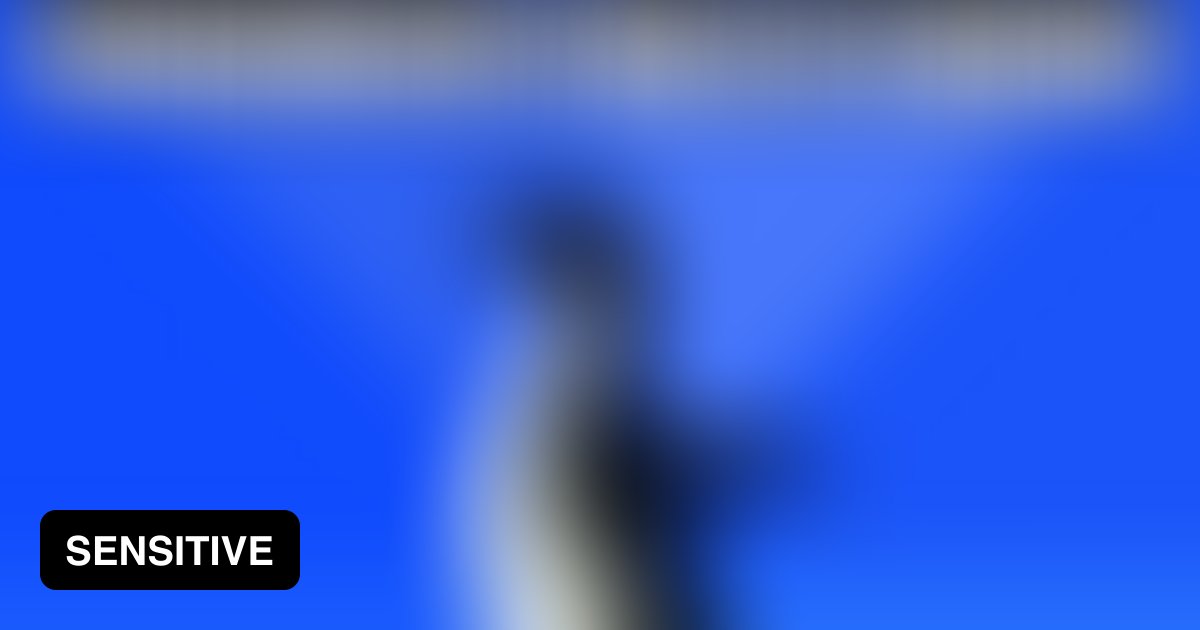 Awkward moment at urinal - 9GAG