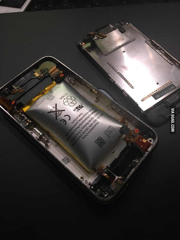 I think the Airbag in my Phone deployed... - 9GAG