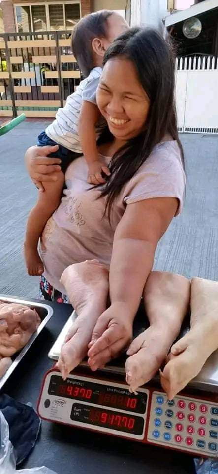 Alin, alin, alin ang na iba - 9GAG