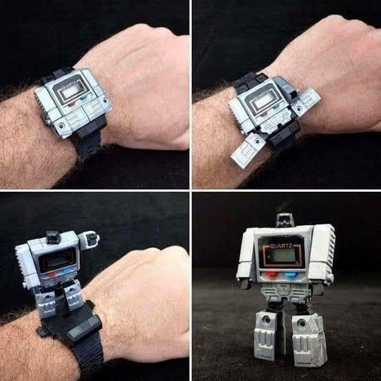 This watch that turns into a robot - 9GAG