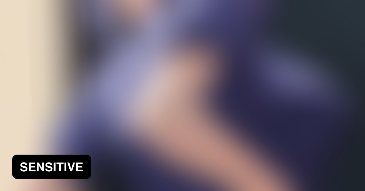 Yuuka's thick booty - 9GAG