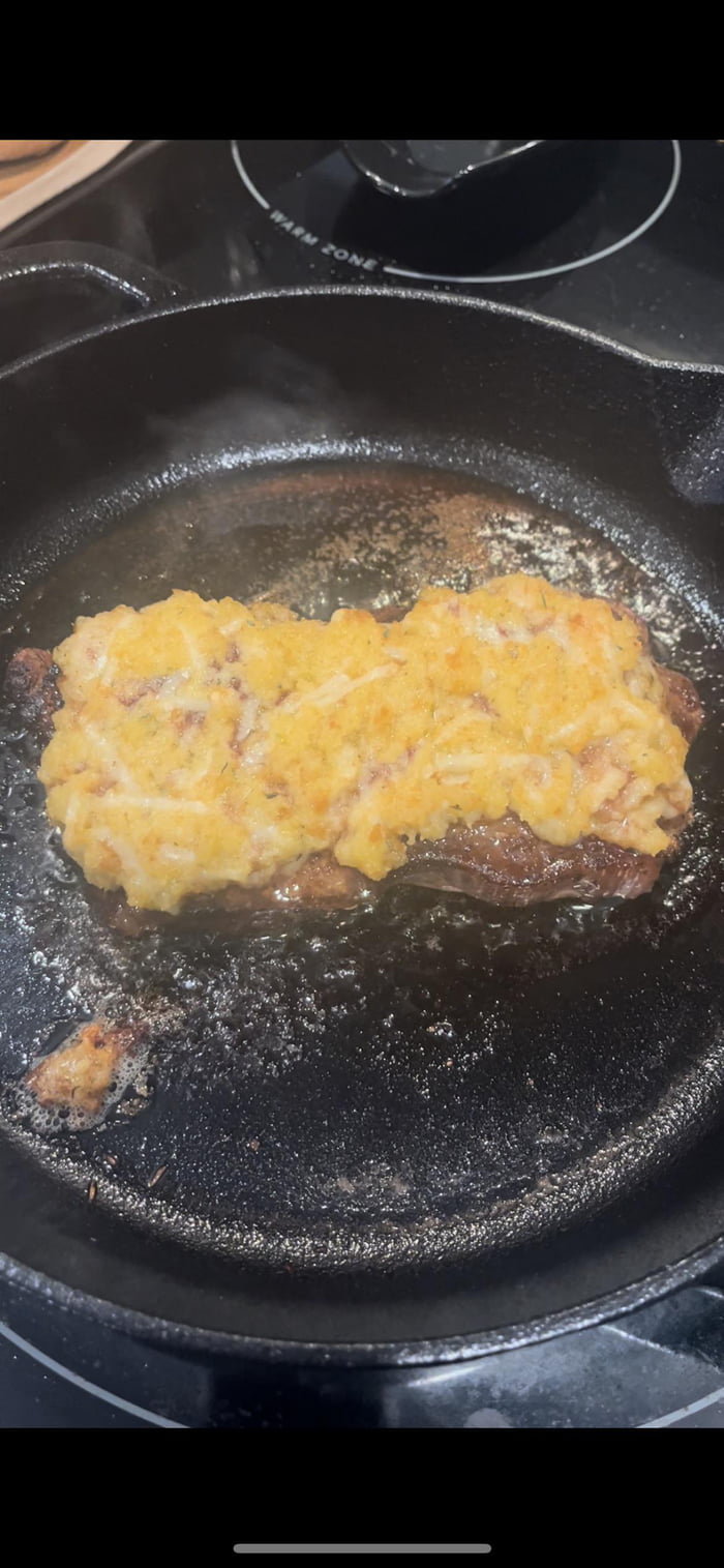 Garlic-parm crusted New York strip steak - 9GAG