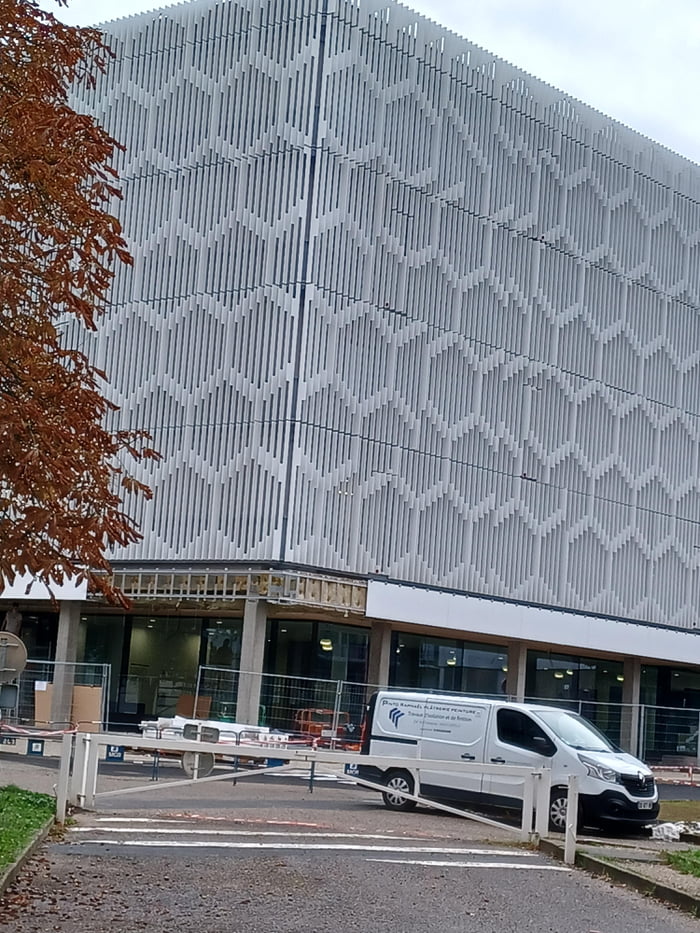 You just had to take a step back - 9GAG