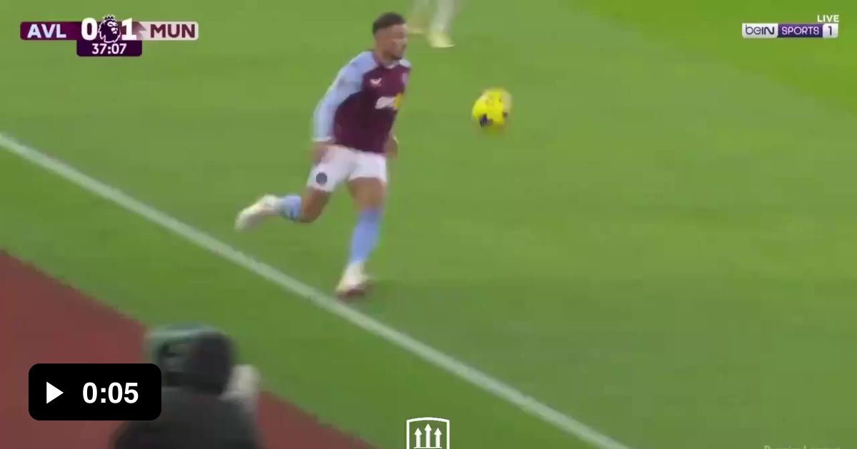 Casemiro "foul" against Matty Cash (Yellow Card) - 9GAG