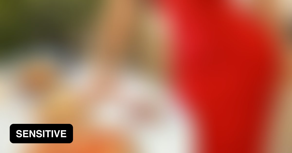 Red tight dress - 9GAG