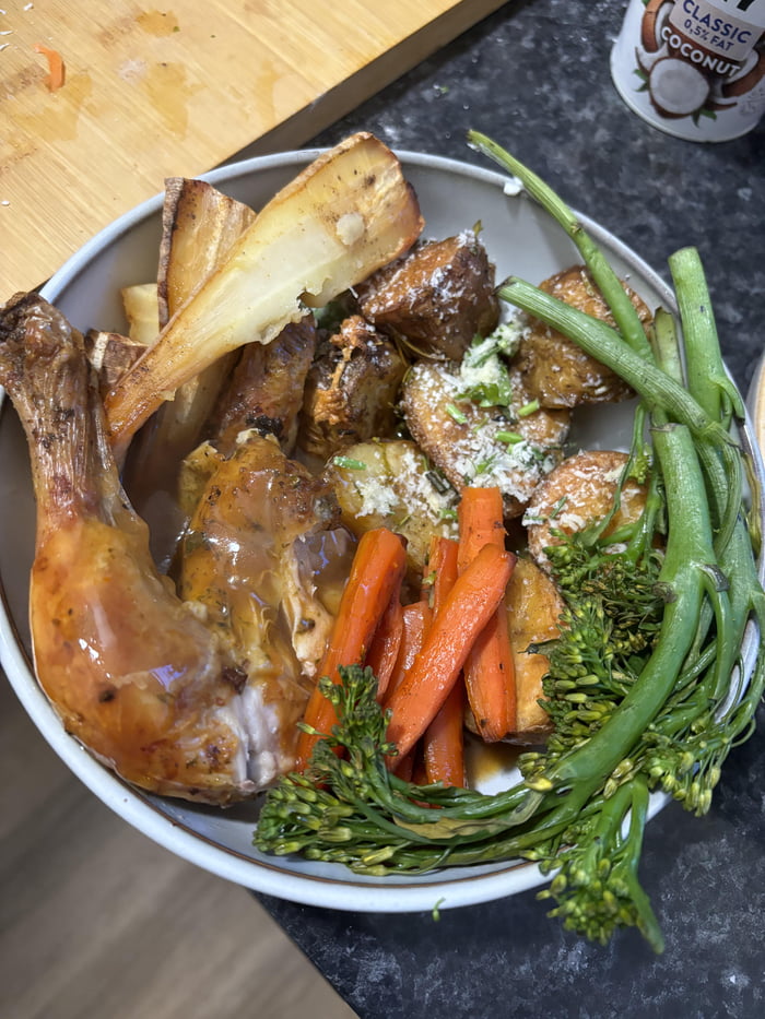 Roast chicken Sunday dinner - 9GAG