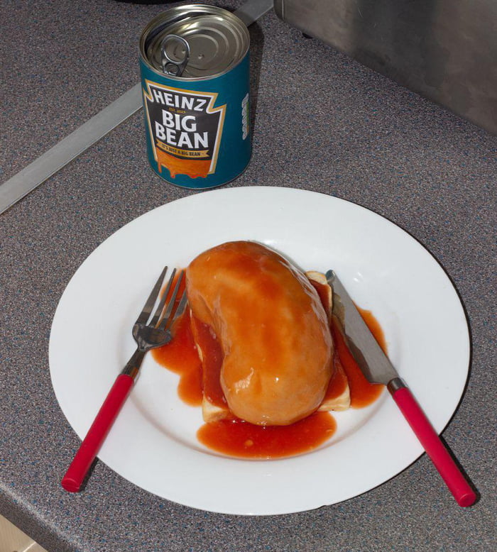 Introducing Heinz one Big bean instead of small beans on toast. - 9GAG
