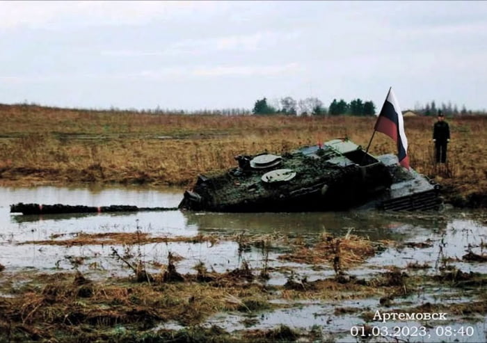 Moscovia has captured a leopard tank. Source in comments - 9GAG