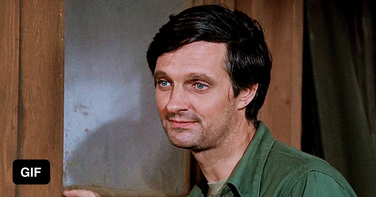 Early 70s Alan Alda ('M.A.S.H') - 9GAG