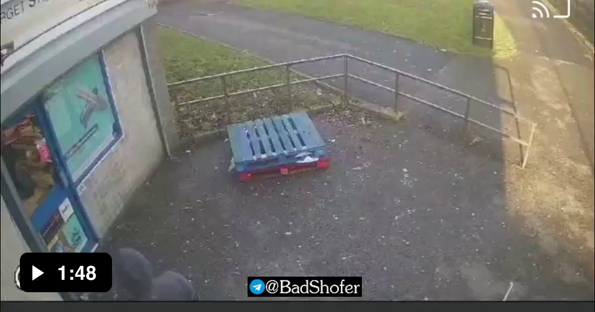 Liverpool, reverse looting - 9GAG