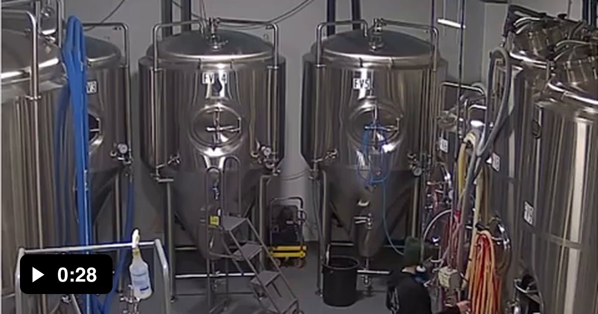 Beer Tank Leaks 9gag