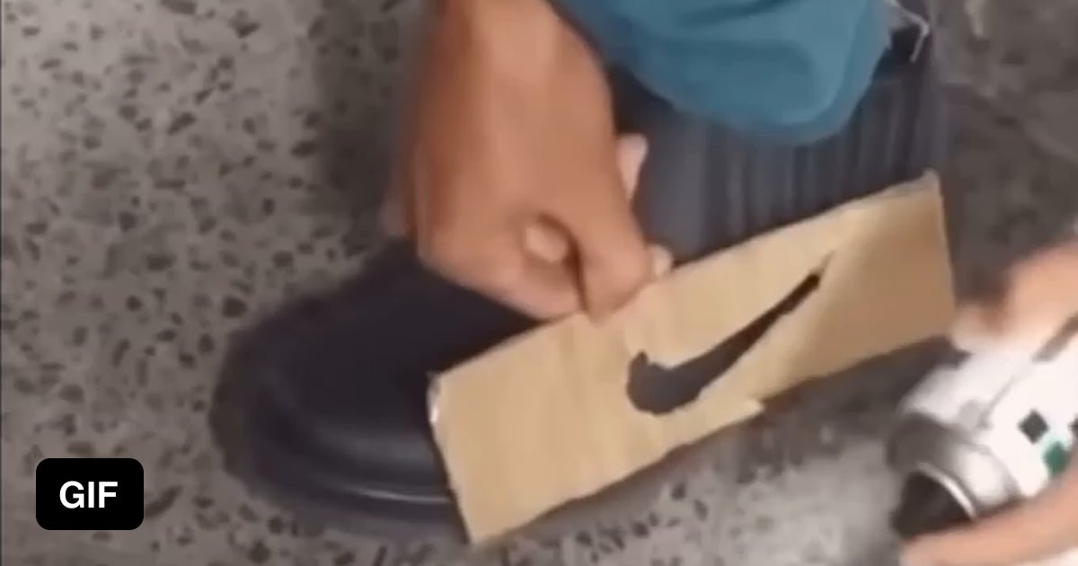 Faking a Nike shoe - 9GAG