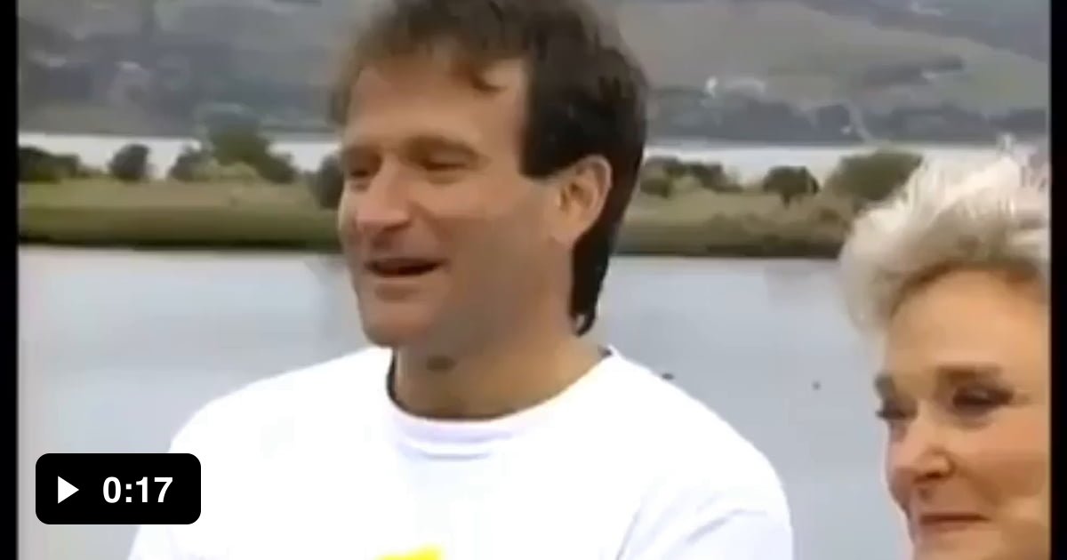Laurie McLaurin making her son Robin Williams belly laugh - 9GAG