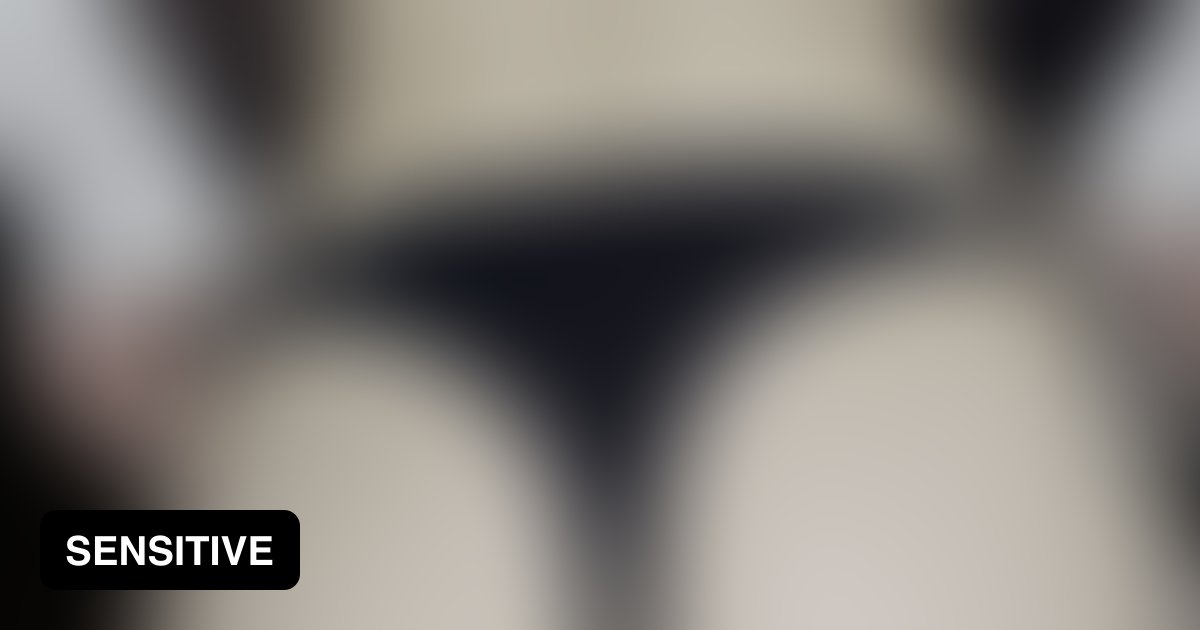 Leave your age if you eat pussy for your own pleasure - 9GAG