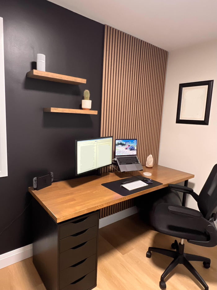 New WFH setup, THOUGHTS? - 9GAG