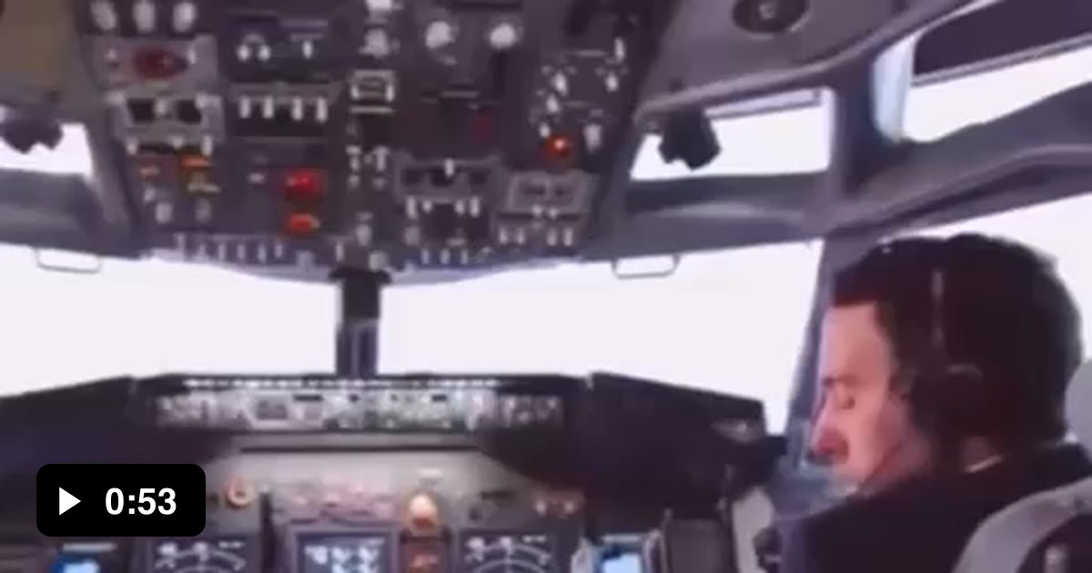When pilots are bored - 9GAG