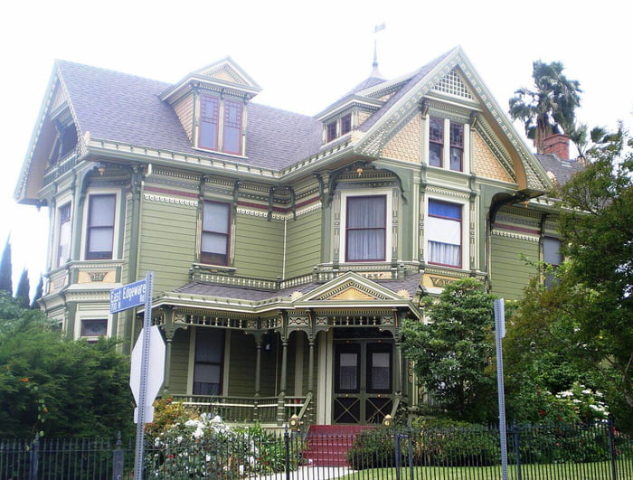 Phillips House - 9GAG