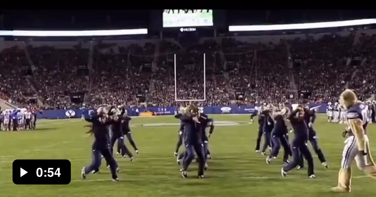 BYU mascot and dance team’s halftime performance - 9GAG