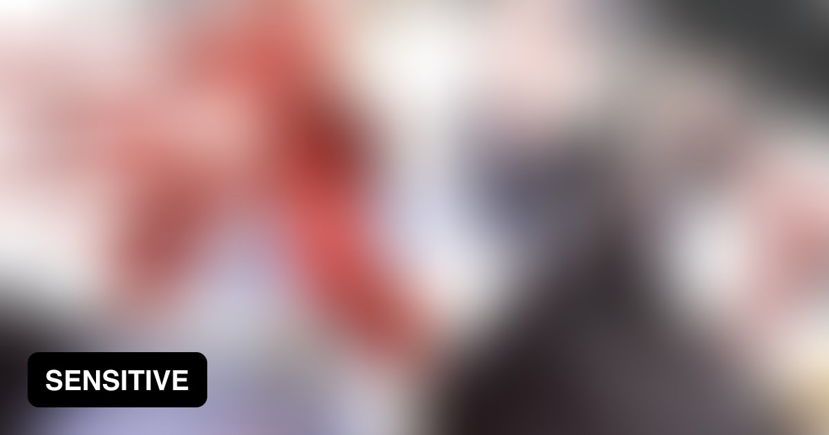 Evelyn & Astra Yao thighs - 9GAG