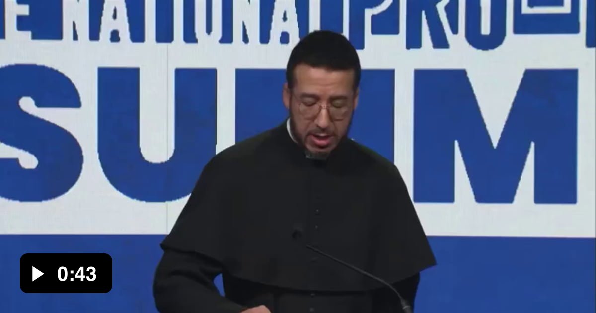 I like this new "My heart goes out to you" meme - 9GAG