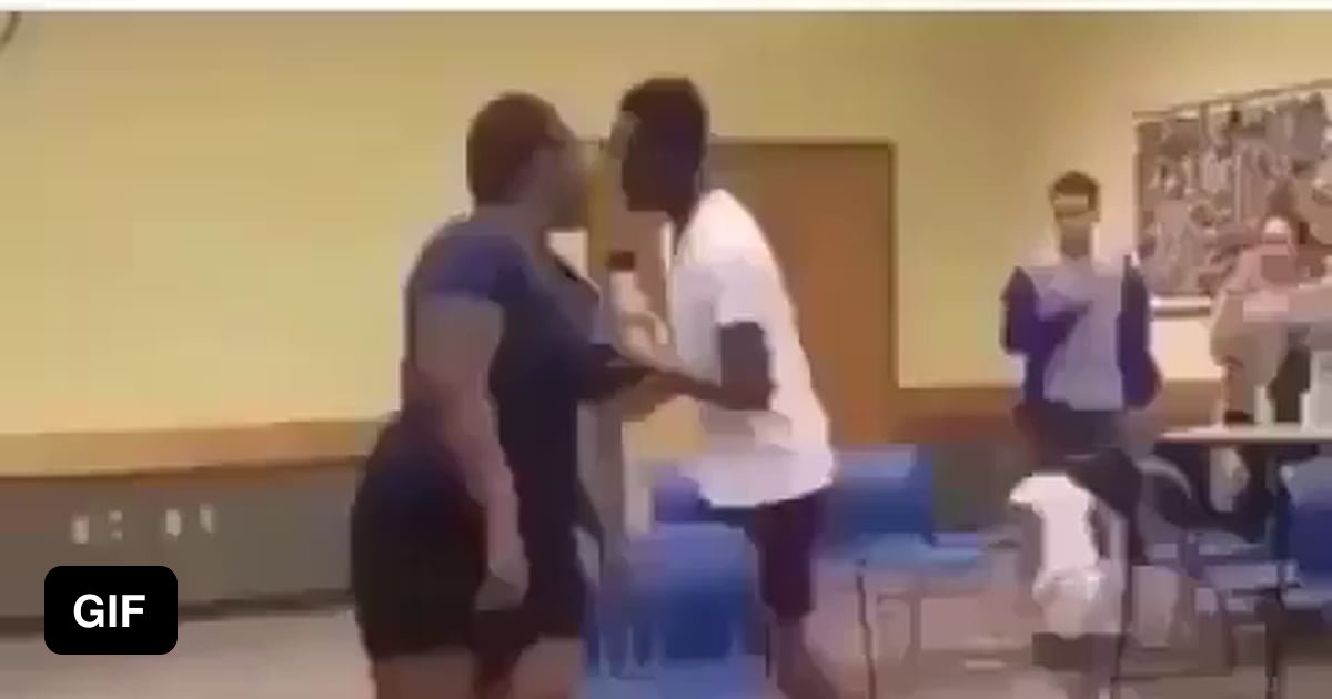Chair dance too the next level. - 9GAG