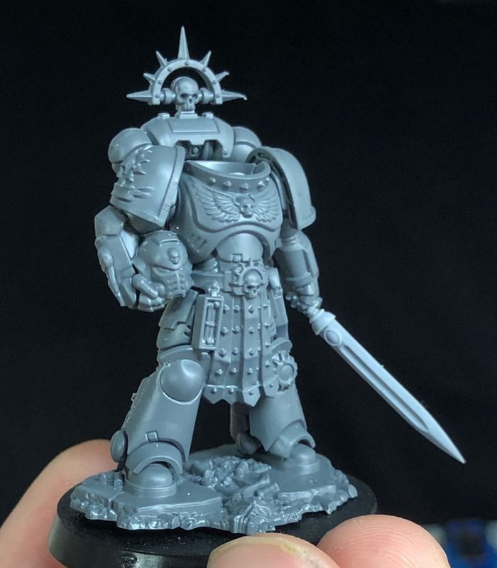 Love the new Ferrus Manus model, looks really good - 9GAG