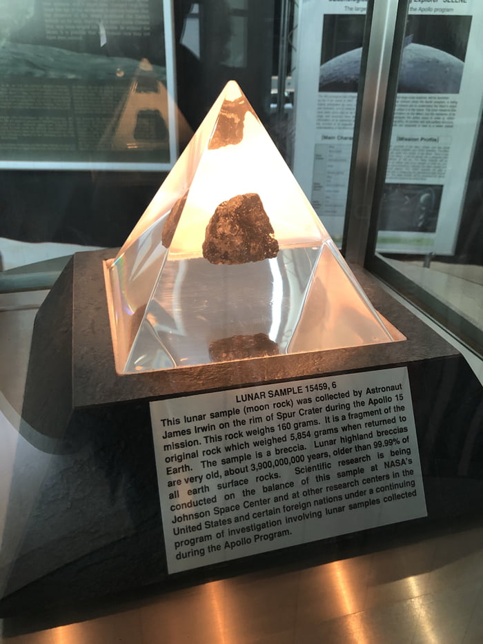 I just saw a real moon stone (exhibited at the UN office in Vienna) - 9GAG