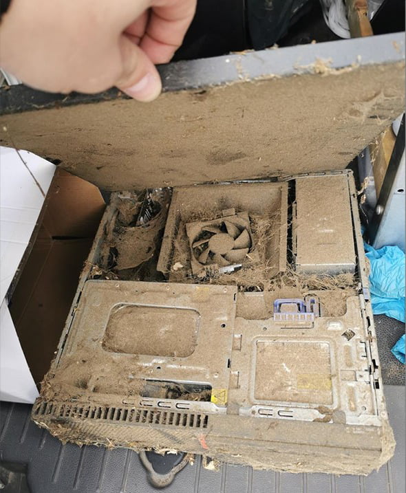 We Accept Deep Cleaning Servi... - 9GAG