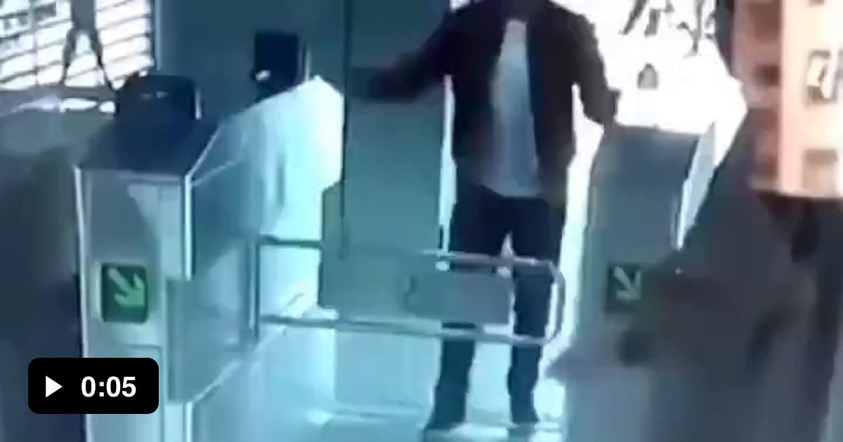 Act normal ... - 9GAG