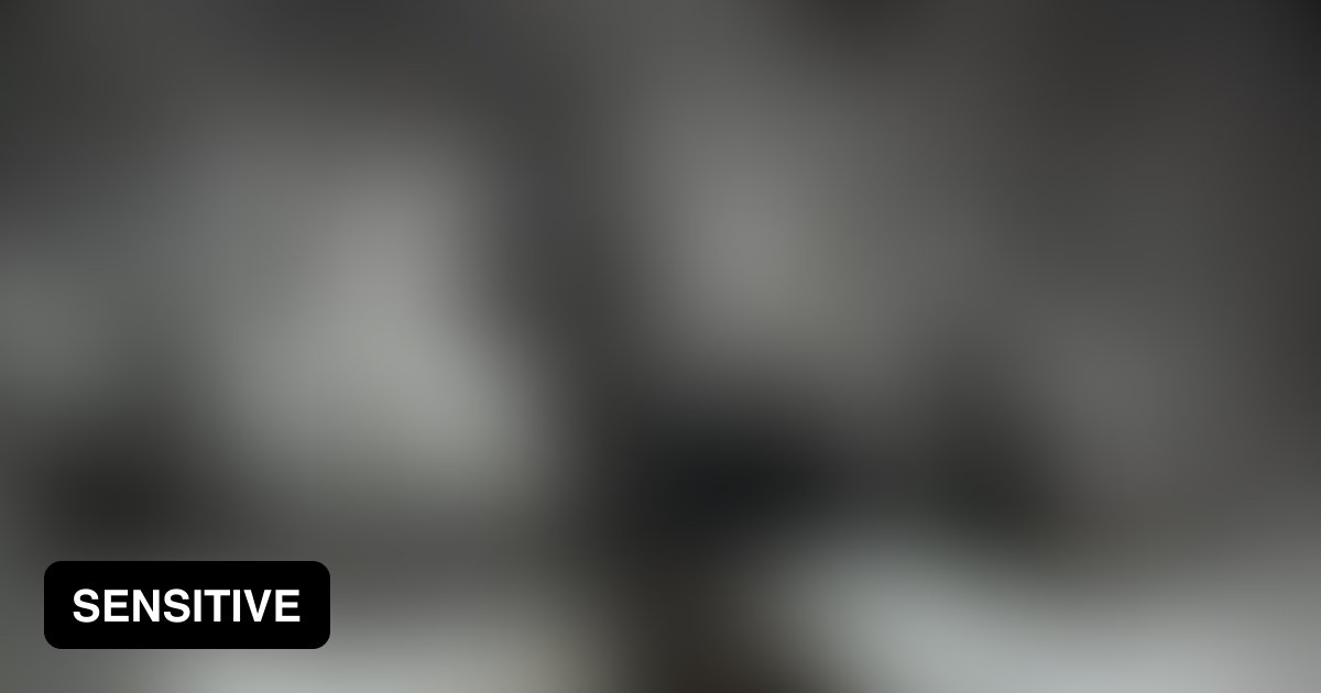 Le tits now (robado de WP) - 9GAG