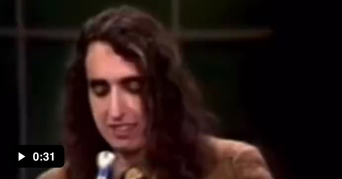 Tiny Tim and his kinda creepy "tiptoe through tulips" - 9GAG