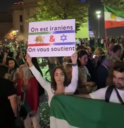 Iranians supporting Israel - 9GAG