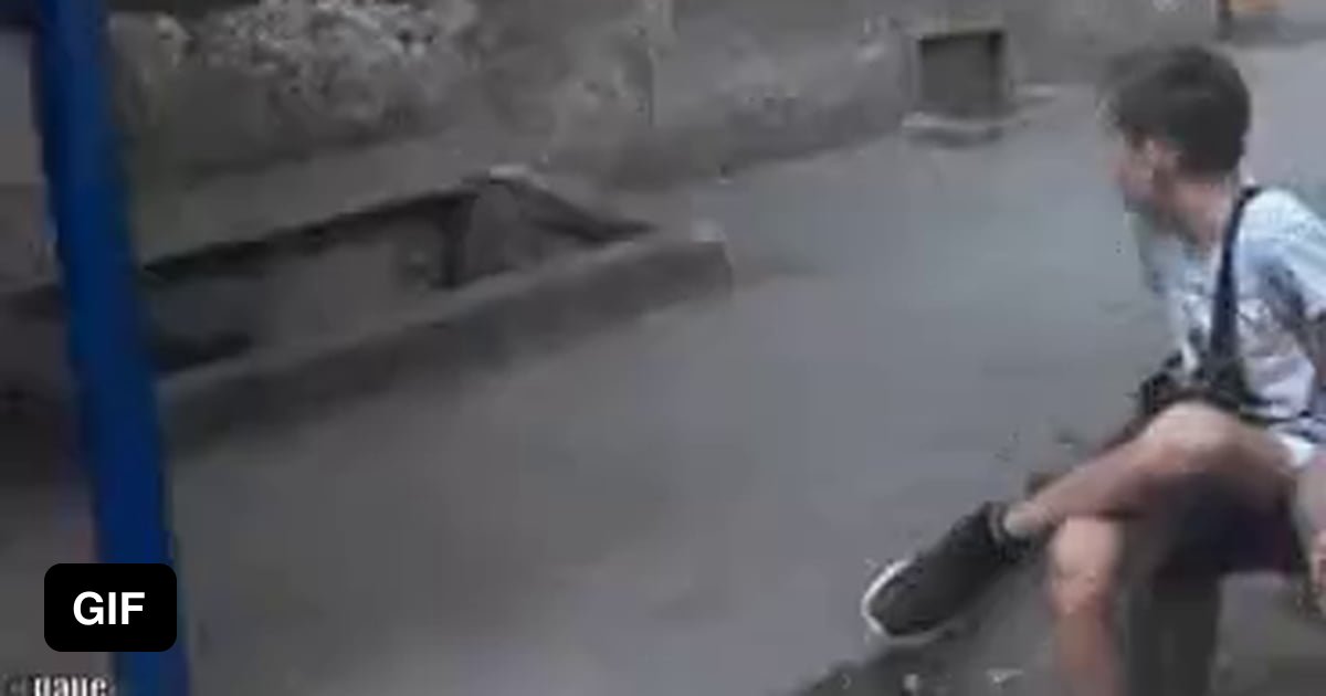 Stop scrolling. Drop your best reversed gif! - 9GAG