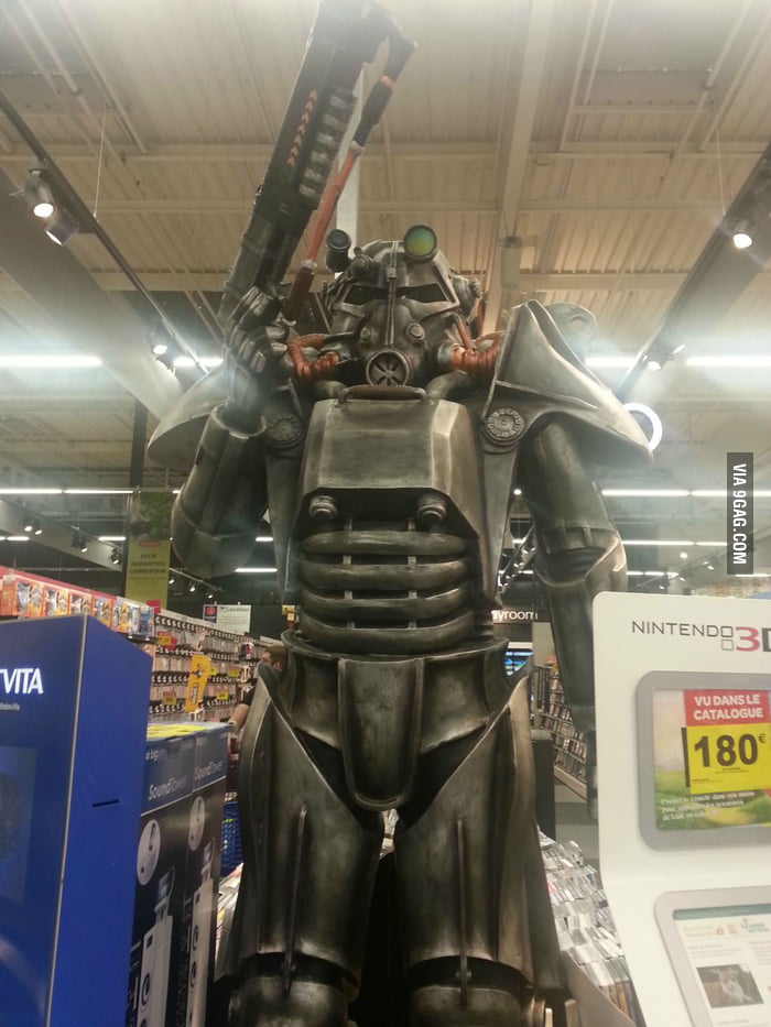 Fallout 3 statue in France. - 9GAG