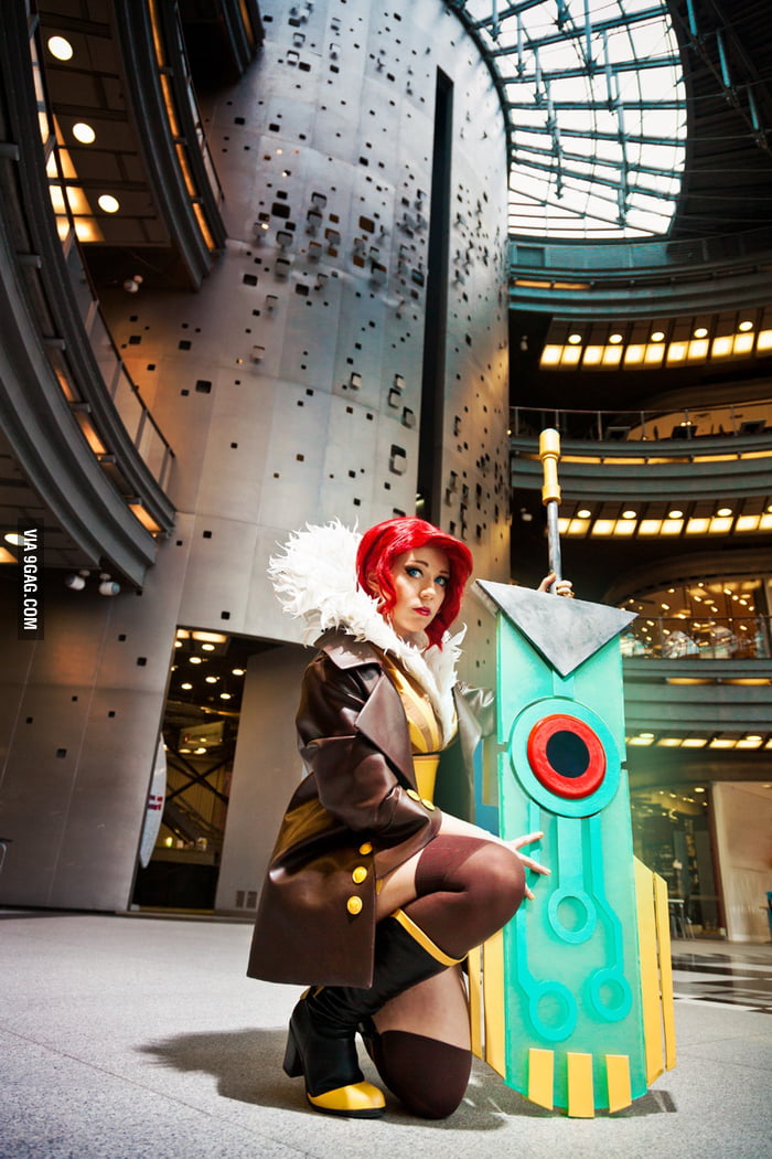 Transistor Red Cosplay
